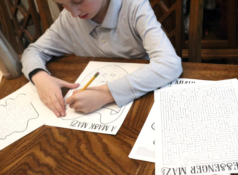 Purim Mazes – Printable Fun Pages & Activities – Shop Moms & Crafters