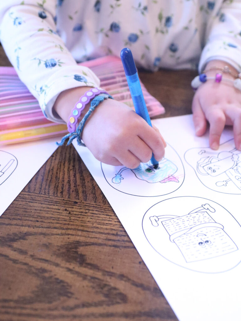 Passover Mah Nishtanah Puppets – COLOR-IN Pesach Craft and Coloring ...